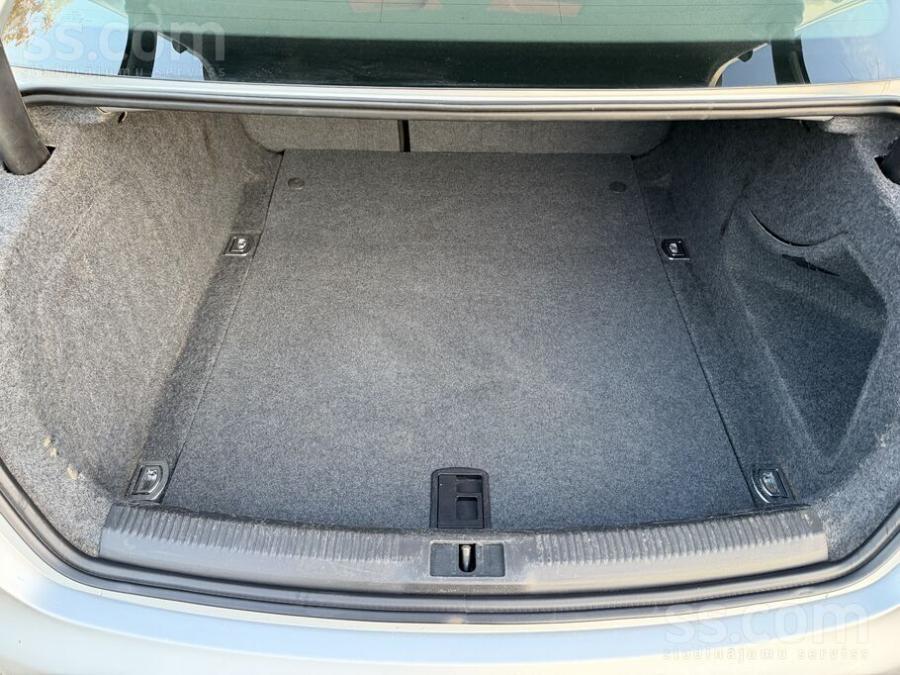 Pelēks Audi A4 2008 Tukums, ar dzinēja tilpumu 1.80 L un nobraukumu 202 tūkst. km par 4990 €, foto 33 vietnē AUTOMOTO.COM.LV