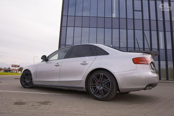 Grey Audi A4 2008 in Kaunas, with an engine capacity of 2.00 L and mileage of 372 thousand km for 5690 €, photo 5 on AUTOMOTO.COM.LV
