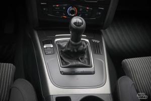 Grey Audi A4 2008 in Kaunas, with an engine capacity of 2.00 L and mileage of 372 thousand km for 5690 €, photo 13 on AUTOMOTO.COM.LV