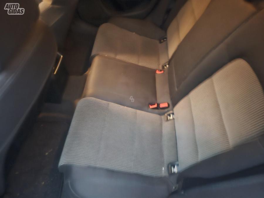 Grey Audi A4 2008 in Jonava, with an engine capacity of 2.00 L and mileage of 310 thousand km for 3800 €, photo 13 on AUTOMOTO.COM.LV