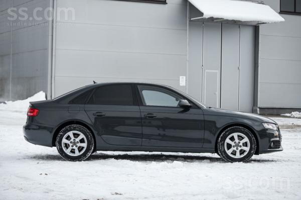 Pelēks Audi A4 2009 Tukums, ar dzinēja tilpumu 2.00 L un nobraukumu 0 tūkst. km par 5500 €, foto 2 vietnē AUTOMOTO.COM.LV