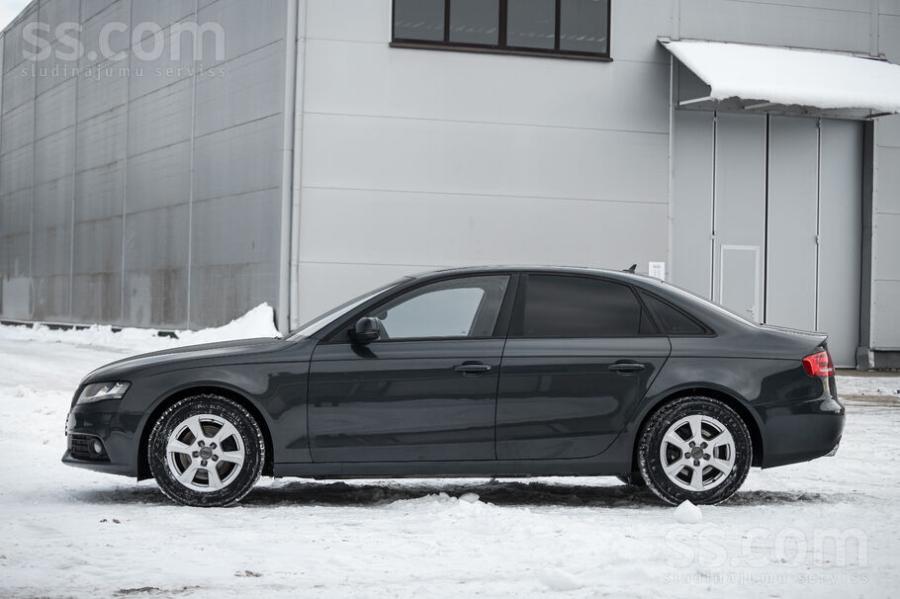 Grey Audi A4 2009 in Tukums, with an engine capacity of 2.00 L and mileage of 0 thousand km for 5500 €, photo 3 on AUTOMOTO.COM.LV