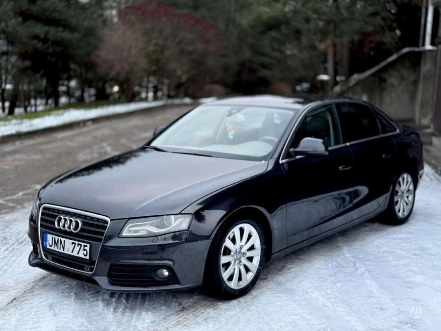 Grey Audi A4 2009 in Vilnius, with an engine capacity of 0.00 L and mileage of 290 thousand km for 4000 €, photo 1 on AUTOMOTO.COM.LV