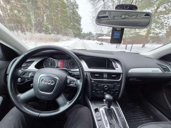 Grey Audi A4 2009 in Vilnius, with an engine capacity of 1.98 L and mileage of 380 thousand km for 3750 €, photo 9 on AUTOMOTO.COM.LV