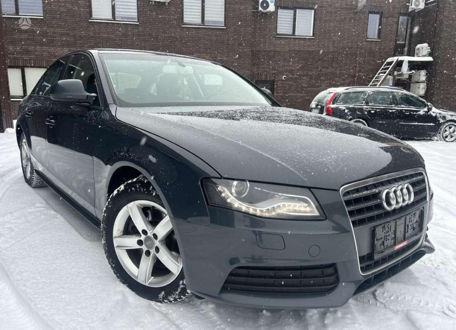Grey Audi A4 2009 in Kaisiadorys, with an engine capacity of 1.97 L and mileage of 258 thousand km for 5650 €, photo 1 on AUTOMOTO.COM.LV