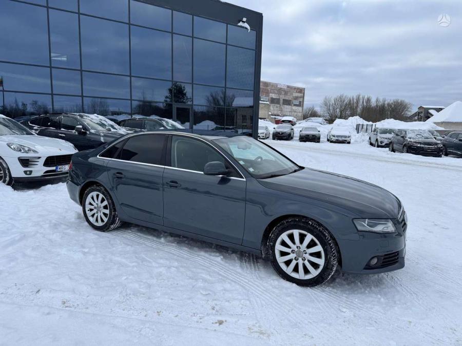 Grey Audi A4 2009 in Telschi, with an engine capacity of 1.97 L and mileage of 224 thousand km for 6499 €, photo 9 on AUTOMOTO.COM.LV