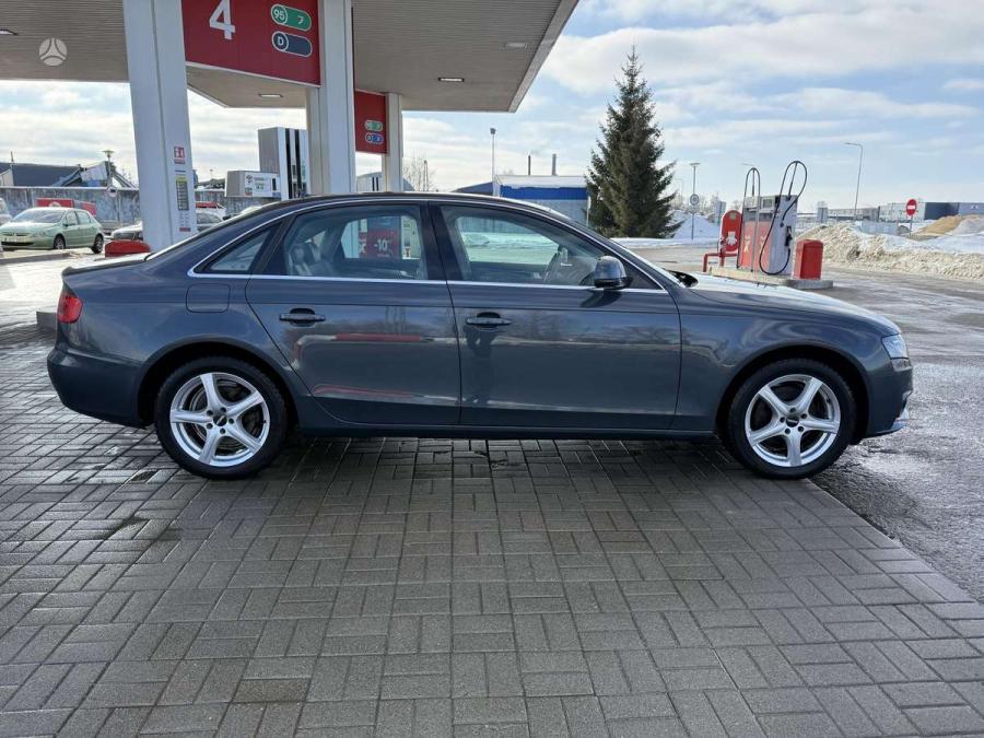 Grey Audi A4 2009 in Taurage, with an engine capacity of 1.98 L and mileage of 203 thousand km for 4900 €, photo 9 on AUTOMOTO.COM.LV
