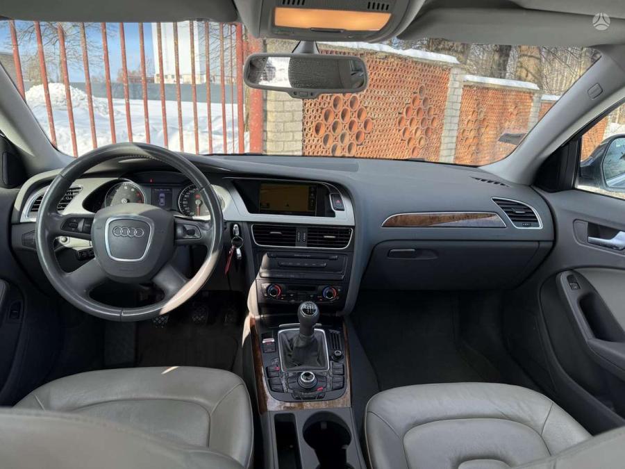 Grey Audi A4 2009 in Taurage, with an engine capacity of 1.98 L and mileage of 203 thousand km for 4900 €, photo 17 on AUTOMOTO.COM.LV