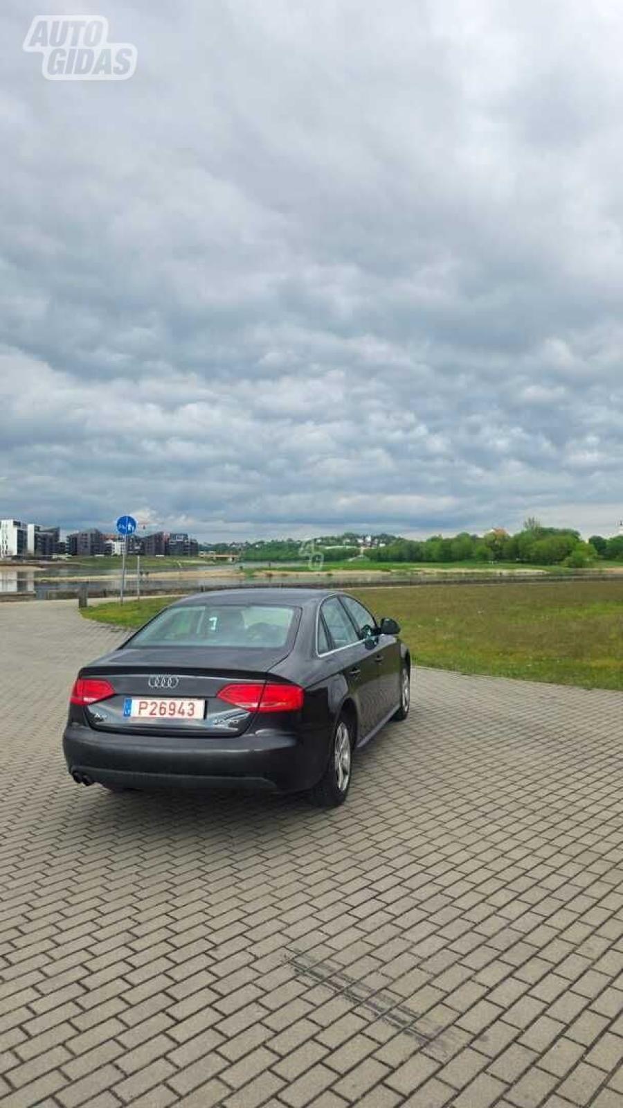 Pelēks Audi A4 2009 Kauņa, ar dzinēja tilpumu 2.00 L un nobraukumu 330 tūkst. km par 4450 €, foto 7 vietnē AUTOMOTO.COM.LV