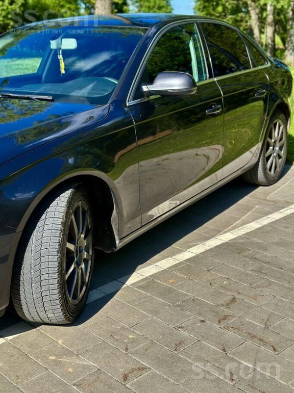 Pelēks Audi A4 2009 Rīga, ar dzinēja tilpumu 1.80 L un nobraukumu 340 tūkst. km par 5200 €, foto 4 vietnē AUTOMOTO.COM.LV