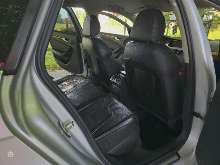 Grey Audi A4 2009 in Trakai, with an engine capacity of 2.70 L and mileage of 375 thousand km for 4500 €, photo 12 on AUTOMOTO.COM.LV