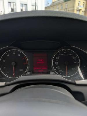 Серый Ауди А4 2009 в Вильнюс, объемом двигателя 1.98 л и пробегом 284 тыс. км за 5000 €, фото 6 на AUTOMOTO.COM.LV