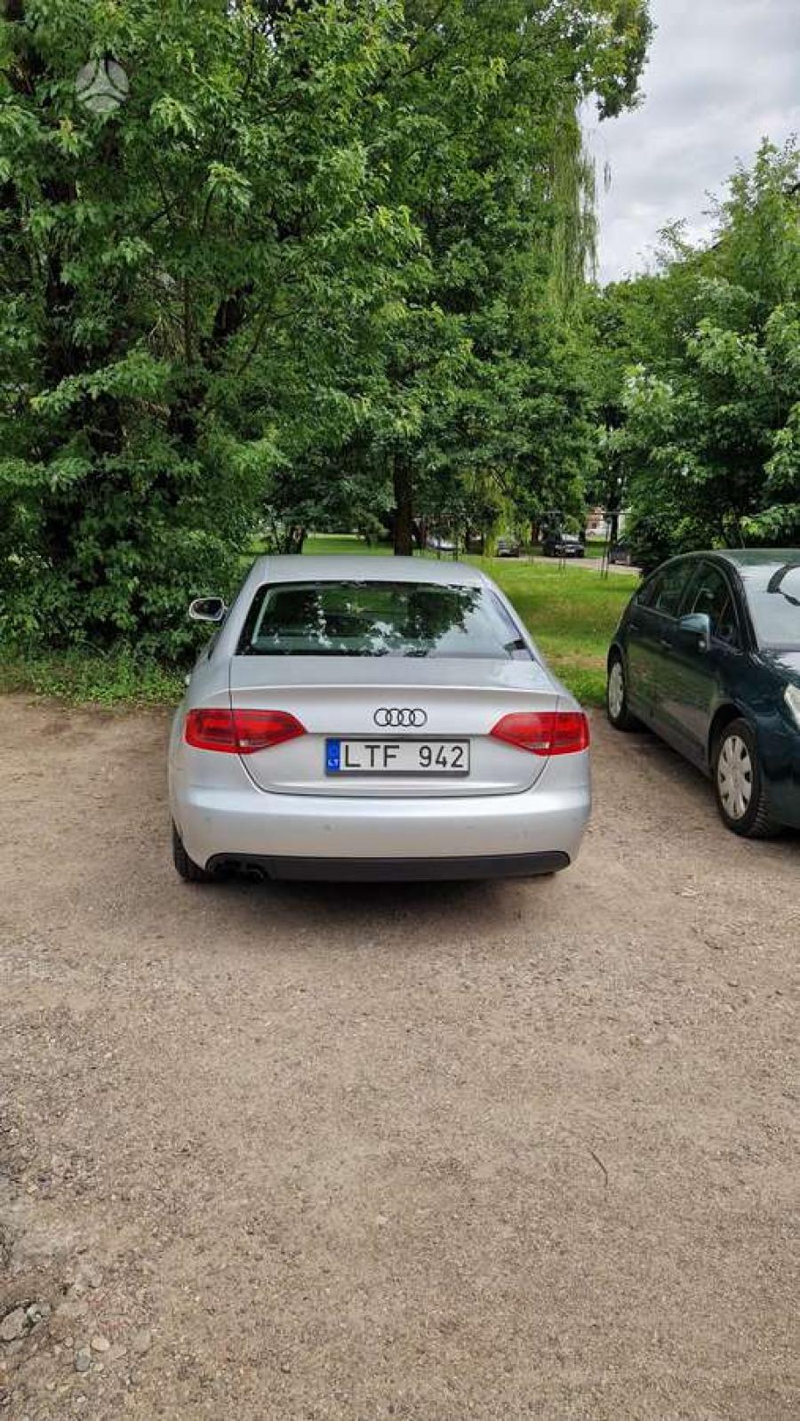 Pelēks Audi A4 2009 Kauņa, ar dzinēja tilpumu 1.80 L un nobraukumu 226 tūkst. km par 5000 €, foto 1 vietnē AUTOMOTO.COM.LV