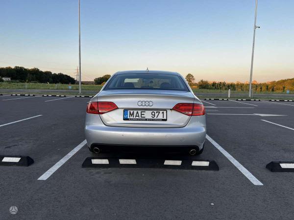 Grey Audi A4 2009 in Kaunas, with an engine capacity of 2.70 L and mileage of 273 thousand km for 5150 €, photo 6 on AUTOMOTO.COM.LV