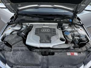 Grey Audi A4 2009 in Kaunas, with an engine capacity of 2.70 L and mileage of 273 thousand km for 5150 €, photo 17 on AUTOMOTO.COM.LV