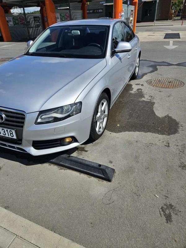 Grey Audi A4 2009 in Siauliai, with an engine capacity of 2.70 L and mileage of 250 thousand km for 5500 €, photo 4 on AUTOMOTO.COM.LV