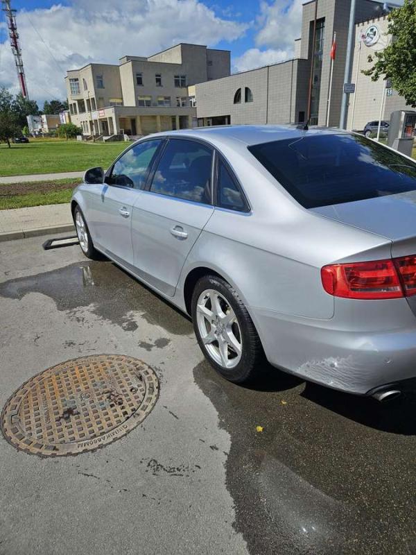 Grey Audi A4 2009 in Siauliai, with an engine capacity of 2.70 L and mileage of 250 thousand km for 5500 €, photo 6 on AUTOMOTO.COM.LV