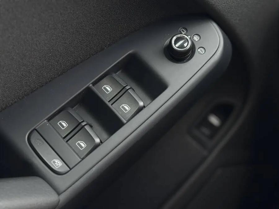 Pelēks Audi A4 2009 Jūrmala, ar dzinēja tilpumu 1.80 L un nobraukumu 168 tūkst. km par 5900 €, foto 23 vietnē AUTOMOTO.COM.LV