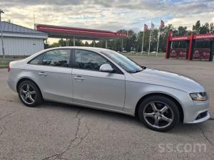 Pelēks Audi A4 2009 Rīga, ar dzinēja tilpumu 2.00 L un nobraukumu 242 tūkst. km par 4800 €, foto  vietnē AUTOMOTO.COM.LV