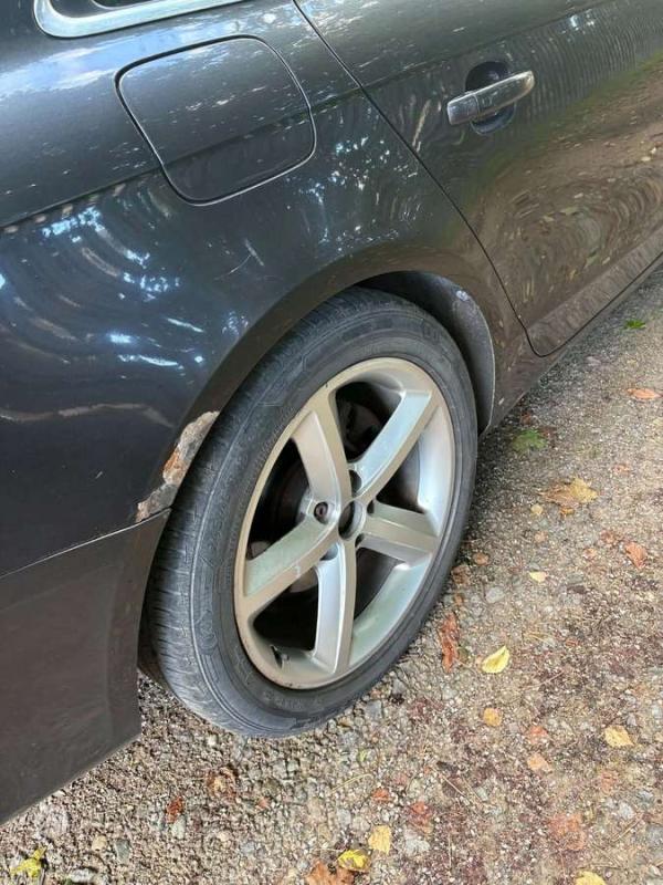 Grey Audi A4 2009 in Kaunas, with an engine capacity of 1.97 L and mileage of 430 thousand km for 3500 €, photo 11 on AUTOMOTO.COM.LV