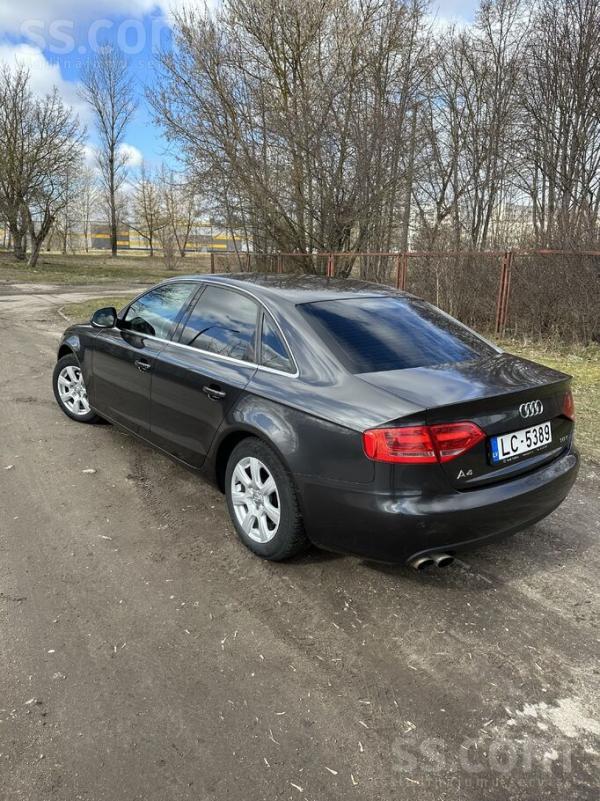 Audi A4 2009 Rīga vietnē Pelēks Audi A4 2009 Rīga, ar dzinēja tilpumu 1.80 L un nobraukumu 275 tūkst. km par 5100 €, foto 4 vietnē AUTOMOTO.COM.LV