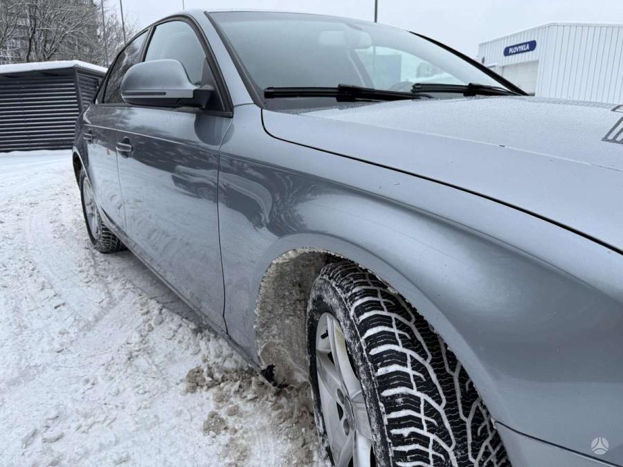 Grey Audi A4 2010 in Vilnius, with an engine capacity of 2.00 L and mileage of 228 thousand km for 4000 €, photo 6 on AUTOMOTO.COM.LV