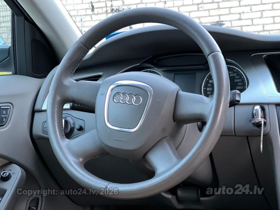 Grey Audi A4 2010 in Narva, with an engine capacity of 2.00 L and mileage of 315 thousand km for 3499 €, photo 22 on AUTOMOTO.COM.LV