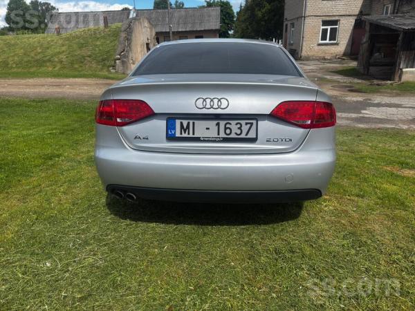Grey Audi A4 2010 in Rezekne, with an engine capacity of 2.00 L and mileage of 304 thousand km for 5000 €, photo 2 on AUTOMOTO.COM.LV