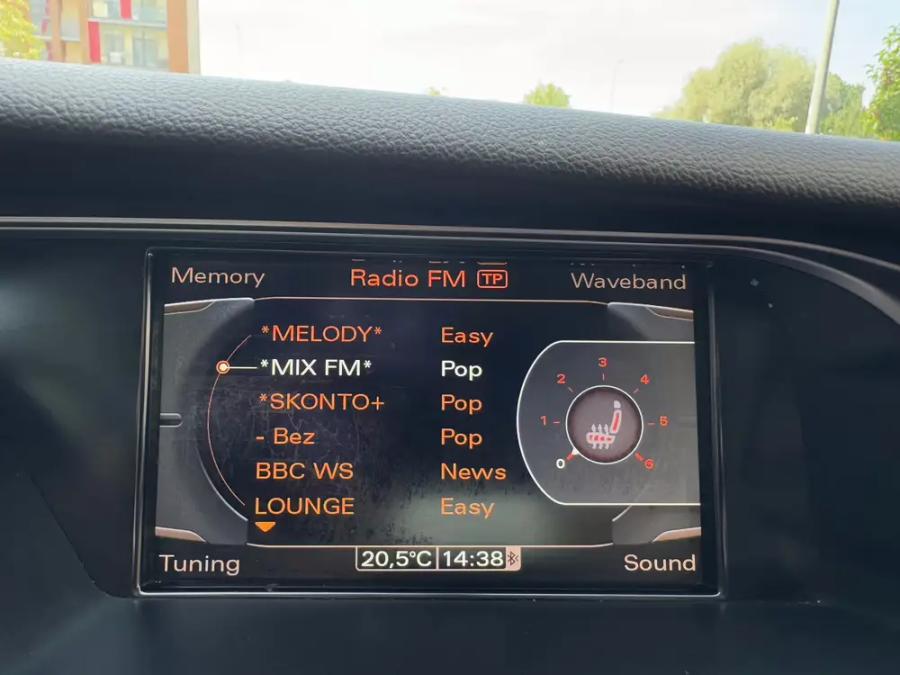 Pelēks Audi A4 2010 Rīga, ar dzinēja tilpumu 2.00 L un nobraukumu 316 tūkst. km par 5390 €, foto 20 vietnē AUTOMOTO.COM.LV