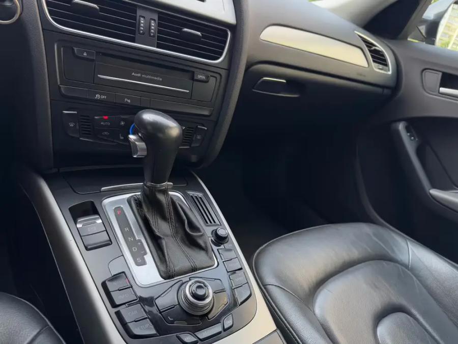 Pelēks Audi A4 2010 Rīga, ar dzinēja tilpumu 2.00 L un nobraukumu 316 tūkst. km par 5390 €, foto 23 vietnē AUTOMOTO.COM.LV
