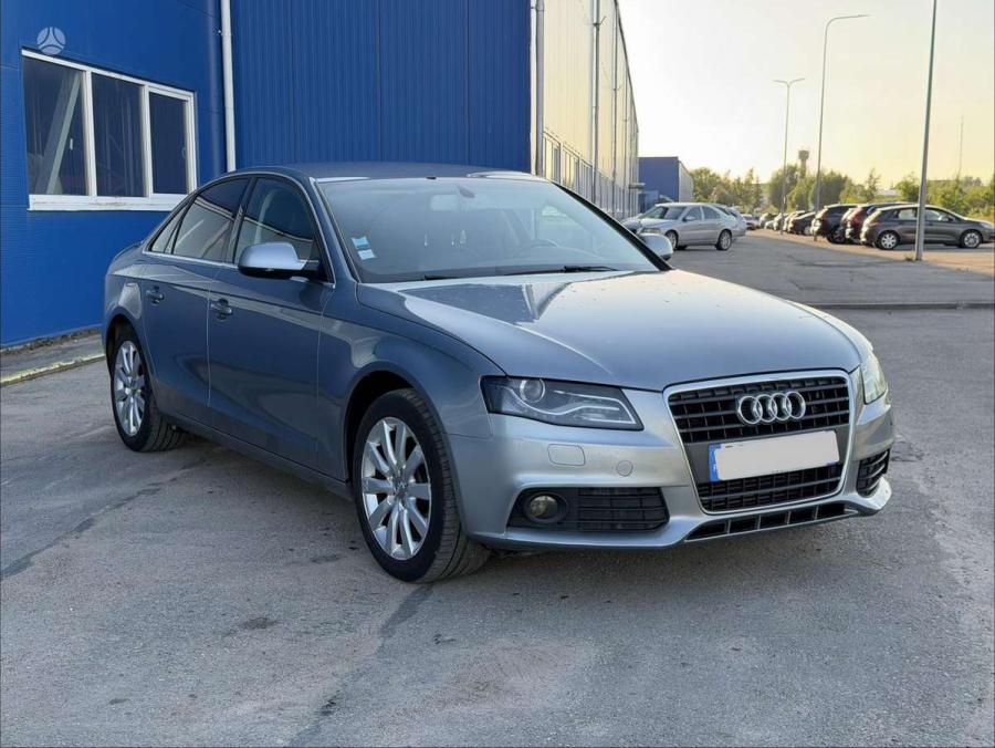 Grey Audi A4 2010 in Taurage, with an engine capacity of 1.97 L and mileage of 310 thousand km for 5500 €, photo 1 on AUTOMOTO.COM.LV