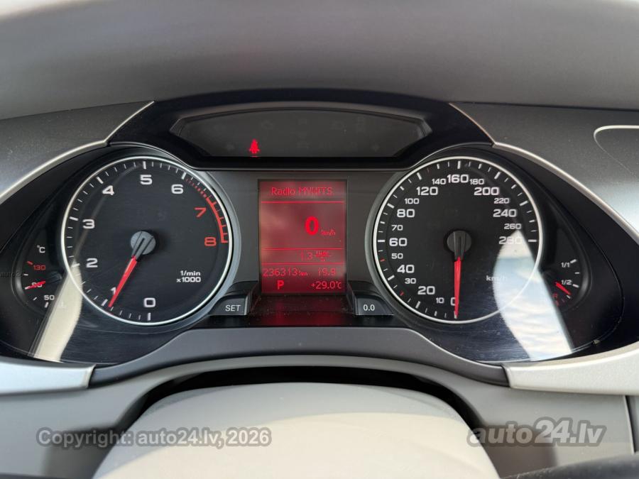 Pelēks Audi A4 2010 Pērnava, ar dzinēja tilpumu 1.80 L un nobraukumu 236 tūkst. km par 4500 €, foto 12 vietnē AUTOMOTO.COM.LV