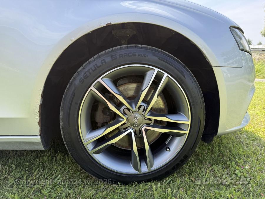 Pelēks Audi A4 2010 Pērnava, ar dzinēja tilpumu 1.80 L un nobraukumu 236 tūkst. km par 4500 €, foto 13 vietnē AUTOMOTO.COM.LV