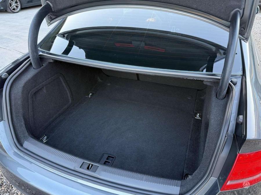 Pelēks Audi A4 2010 Kauņa, ar dzinēja tilpumu 1.80 L un nobraukumu 248 tūkst. km par 5950 €, foto 16 vietnē AUTOMOTO.COM.LV