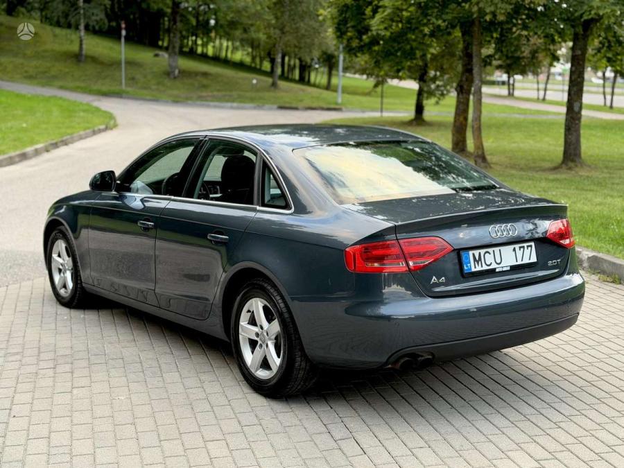 Grey Audi A4 2010 in Vilnius, with an engine capacity of 0.00 L and mileage of 244 thousand km for 6000 €, photo 6 on AUTOMOTO.COM.LV