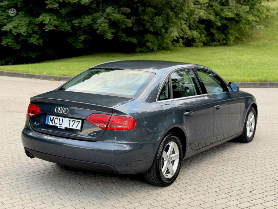 Grey Audi A4 2010 in Vilnius, with an engine capacity of 0.00 L and mileage of 244 thousand km for 6000 €, photo 8 on AUTOMOTO.COM.LV