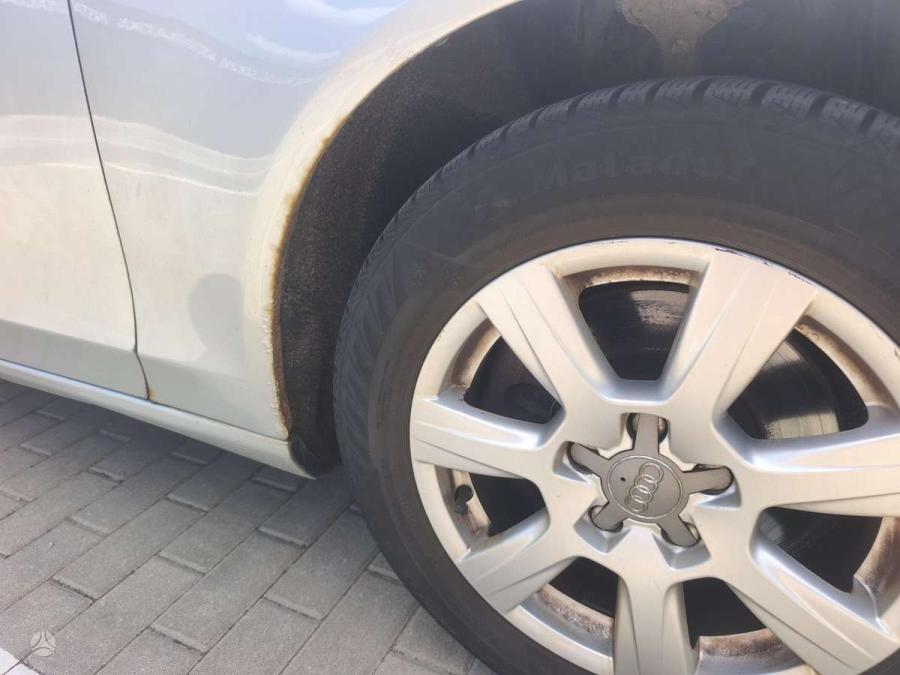 Grey Audi A4 2010 in Vilnius, with an engine capacity of 1.80 L and mileage of 145 thousand km for 4990 €, photo 6 on AUTOMOTO.COM.LV