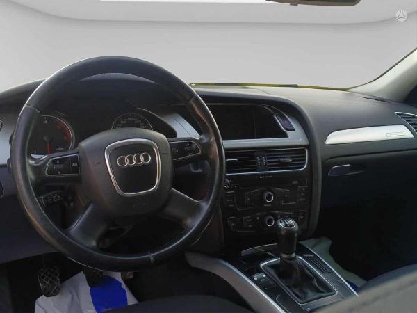 Grey Audi A4 2010 in Vilnius, with an engine capacity of 3.00 L and mileage of 295 thousand km for 7190 €, photo 9 on AUTOMOTO.COM.LV