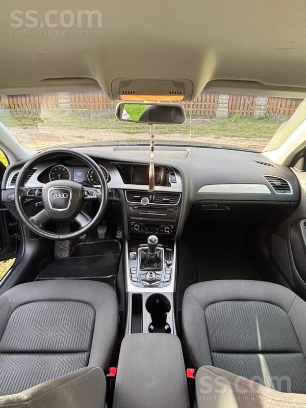Audi A4 2010 Rīga vietnē Pelēks Audi A4 2010 Rīga, ar dzinēja tilpumu 1.80 L un nobraukumu 363 tūkst. km par 4100 €, foto 9 vietnē AUTOMOTO.COM.LV