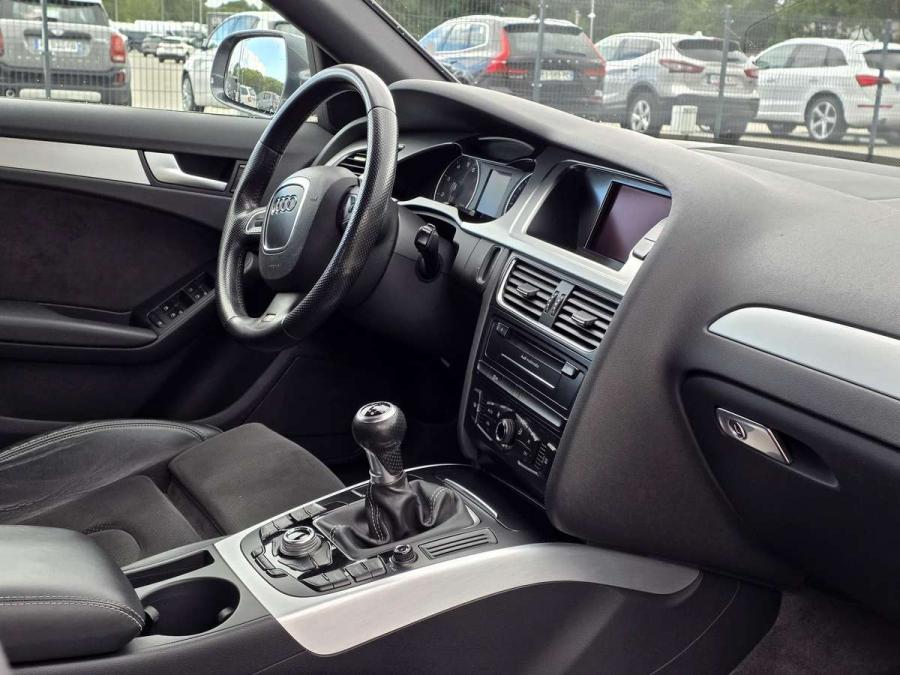 Pelēks Audi A4 2010 Tauragė, ar dzinēja tilpumu 1.80 L un nobraukumu 249 tūkst. km par 4990 €, foto 13 vietnē AUTOMOTO.COM.LV