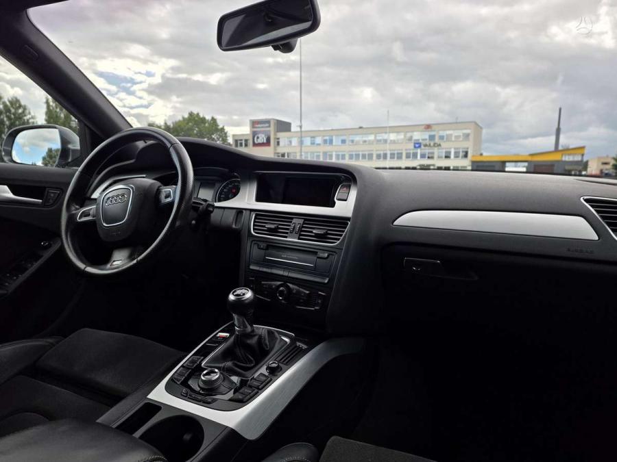 Pelēks Audi A4 2010 Tauragė, ar dzinēja tilpumu 1.80 L un nobraukumu 249 tūkst. km par 4990 €, foto 18 vietnē AUTOMOTO.COM.LV
