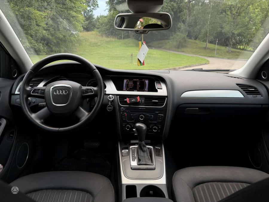 Pelēks Audi A4 2010 Viļņa, ar dzinēja tilpumu 1.80 L un nobraukumu 243 tūkst. km par 6000 €, foto 15 vietnē AUTOMOTO.COM.LV