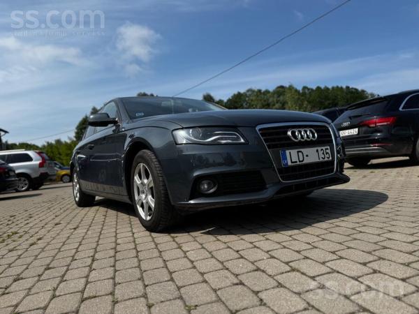 Pelēks Audi A4 2011 Rīga, ar dzinēja tilpumu 2.00 L un nobraukumu 126 tūkst. km par 7400 €, foto 3 vietnē AUTOMOTO.COM.LV