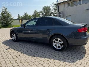 Pelēks Audi A4 2011 Rīga, ar dzinēja tilpumu 2.00 L un nobraukumu 126 tūkst. km par 7400 €, foto 4 vietnē AUTOMOTO.COM.LV