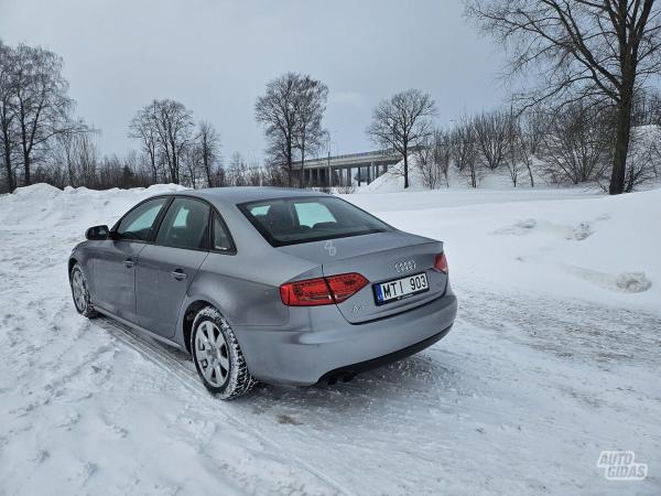 Pelēks Audi A4 2011 Klaipėda, ar dzinēja tilpumu 2.00 L un nobraukumu 277 tūkst. km par 4500 €, foto 9 vietnē AUTOMOTO.COM.LV