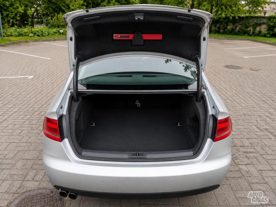 Grey Audi A4 2011 in Kaunas, with an engine capacity of 1.80 L and mileage of 212 thousand km for 5400 €, photo 10 on AUTOMOTO.COM.LV