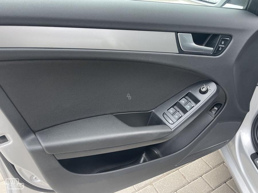 Pelēks Audi A4 2011 Kauņa, ar dzinēja tilpumu 2.00 L un nobraukumu 142 tūkst. km par 6700 €, foto 20 vietnē AUTOMOTO.COM.LV