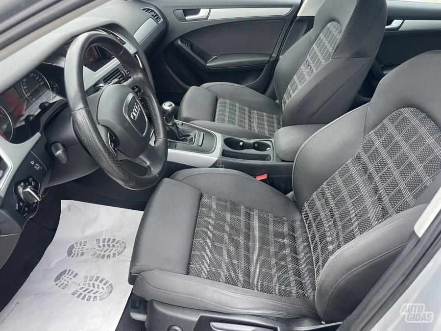 Pelēks Audi A4 2011 Kauņa, ar dzinēja tilpumu 2.00 L un nobraukumu 142 tūkst. km par 6700 €, foto 21 vietnē AUTOMOTO.COM.LV