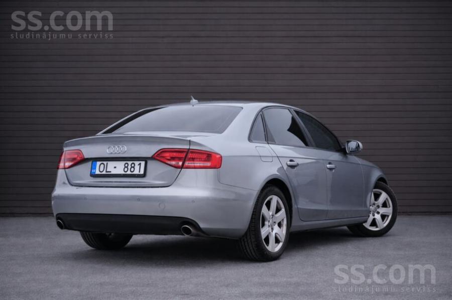 Grey Audi A4 2011 in Riga, with an engine capacity of 3.00 L and mileage of 326 thousand km for 6990 €, photo 4 on AUTOMOTO.COM.LV