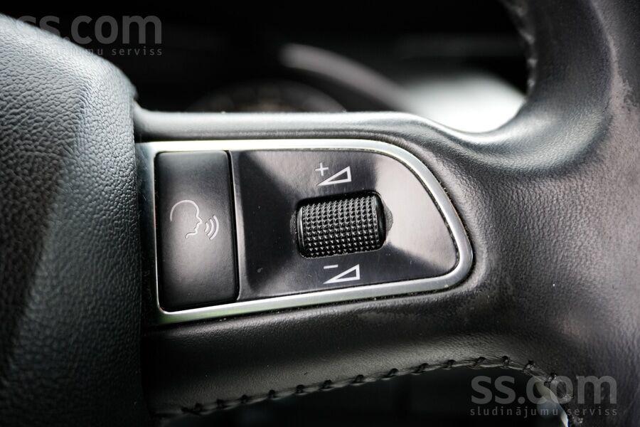 Grey Audi A4 2011 in Riga, with an engine capacity of 3.00 L and mileage of 326 thousand km for 6990 €, photo 8 on AUTOMOTO.COM.LV
